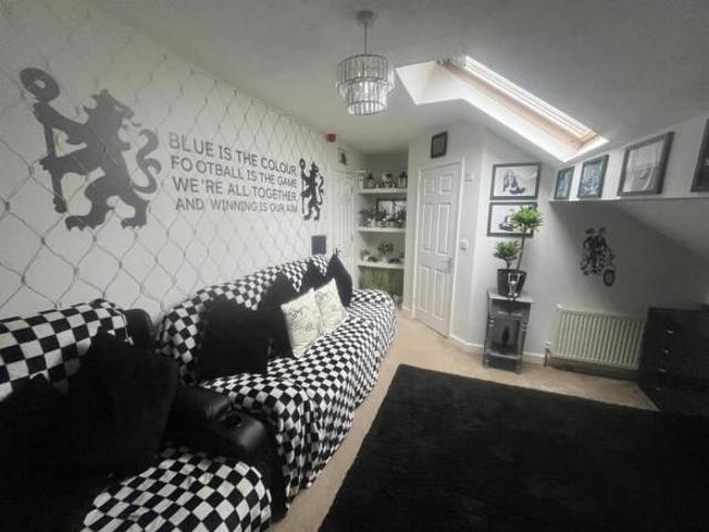 5 bedroom house for sale in Cutler Heights Lane, Bradford, BD4