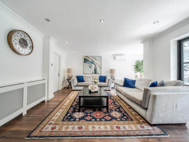5 bedroom house for sale in Athelstan Way, Orpington, BR5
