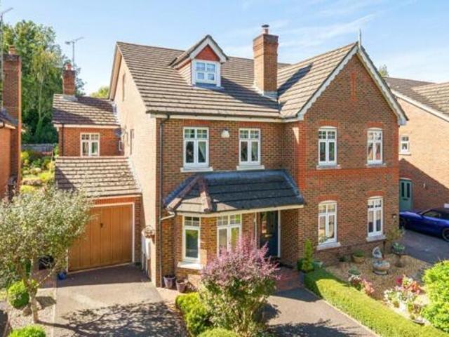 5 Bedroom House For Sale In Basingstoke