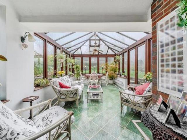 5 bedroom house for sale in Beaconfields, Sevenoaks, TN13