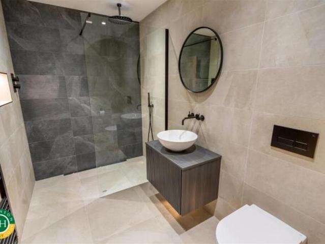 5 bedroom house for sale in Birchwood Dell, Bessacarr, Doncaster, DN4