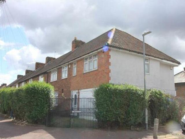 5 Bedroom House For Sale In Dagenham