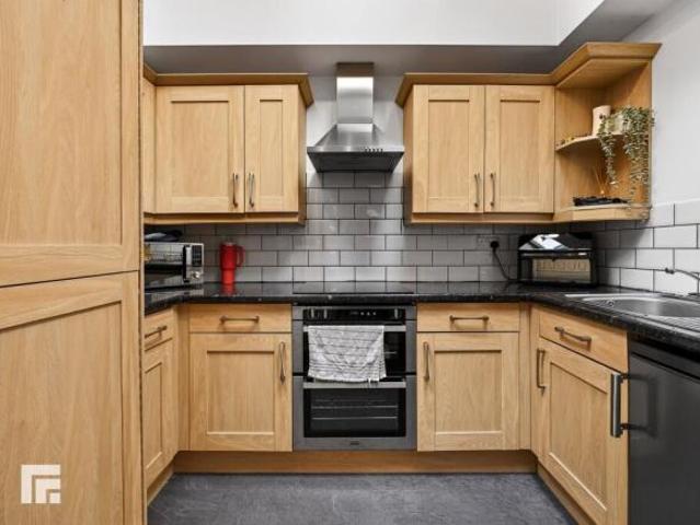 5 bedroom detached house for sale in De Clare Drive, Radyr, CF15