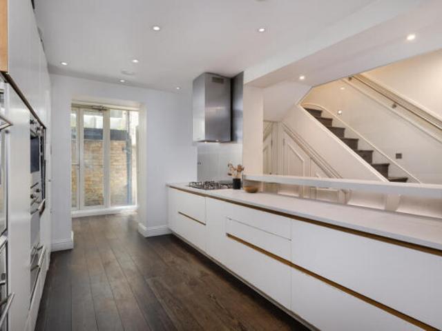 5 bedroom house for sale in Drayton Gardens, Chelsea, London, SW10