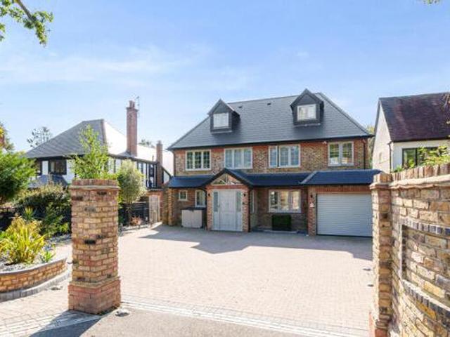 5 Bedroom House For Sale In Farnham Common