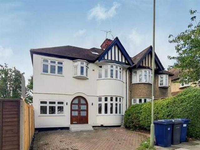 5 Bedroom House For Sale In Hendon