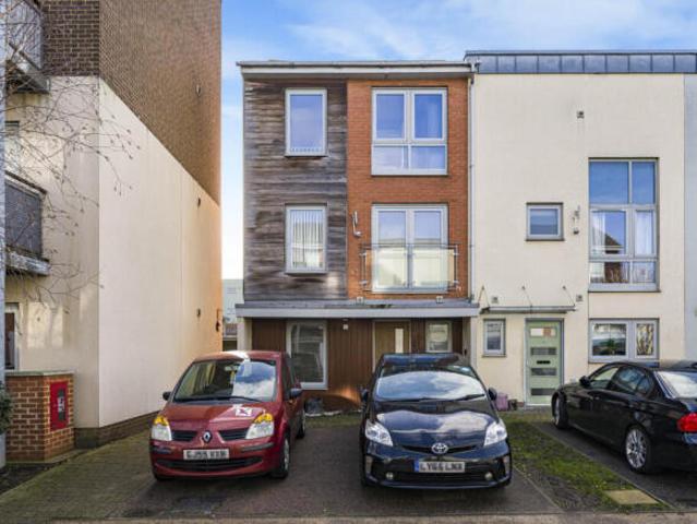 5 bedroom house for sale in Hyde Grove, DA1