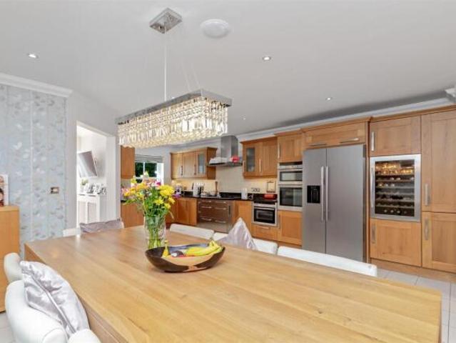 5 bedroom house for sale in London Road, St. Albans, AL1