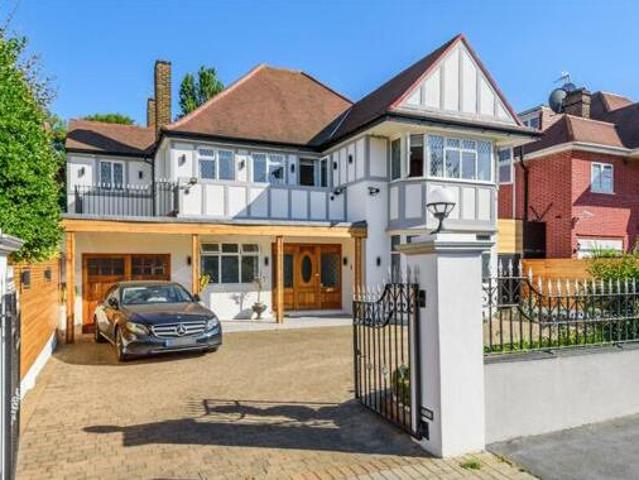 5 Bedroom House For Sale In London