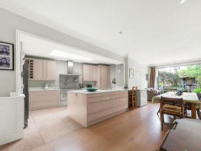 5 Bedroom House For Sale In London
