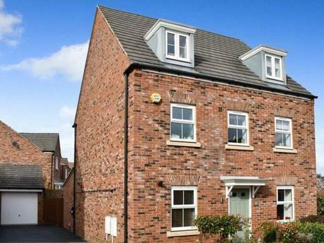 5 bedroom house for sale in Lawley Way Droitwich Spa Worcestershire WR9
