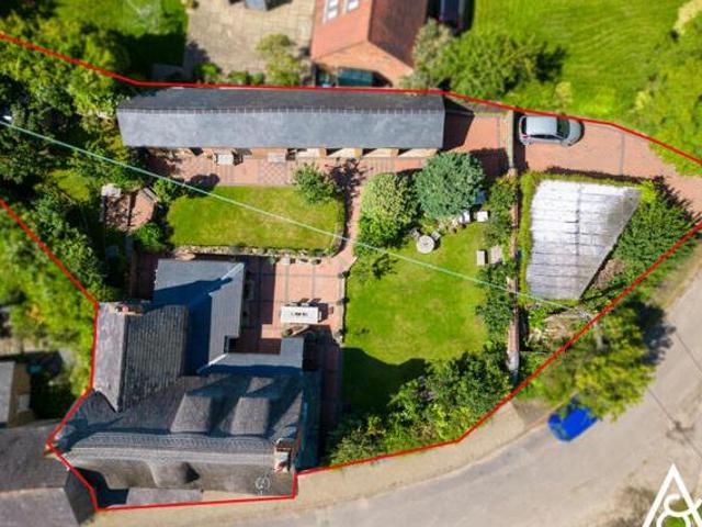 5 Bedroom House For Sale In Shalstone, Buckinghamshire
