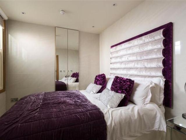 5 bedroom end of terrace house for sale in St. Martins Lane, York, YO1