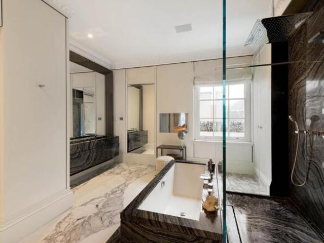 5 bedroom house for sale in Pont Street, Knightsbridge, London, SW1X, United Kingdom, SW1X
