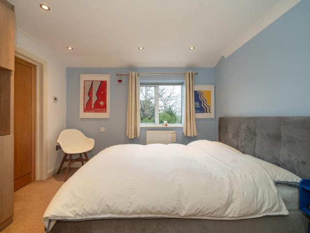 5 bedroom house for sale in Park View Road, Ealing, W5