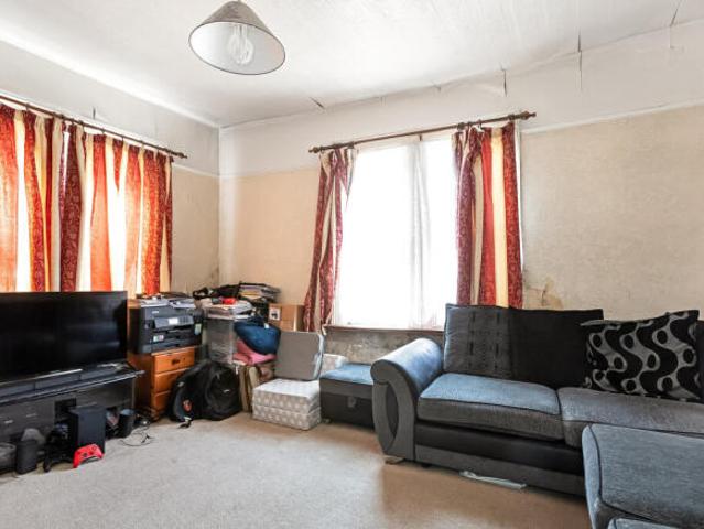 5 bedroom house for sale in Parish Lane, London, SE20