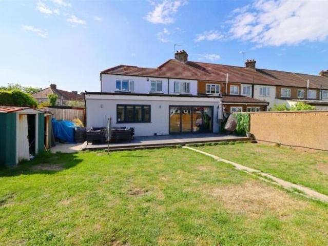 5 bedroom house for sale in Percy Road, Bexleyheath, DA7