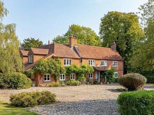 5 bedroom house for sale in Rye Grove Windlesham Surrey GU18 GU18