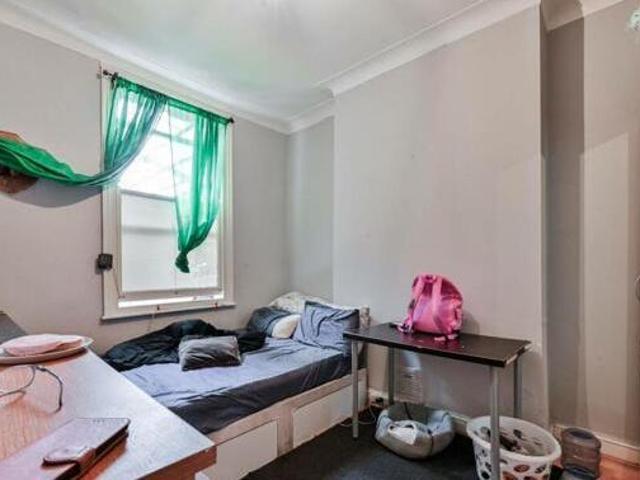 5 Bedroom House For Sale In Wood Green, London