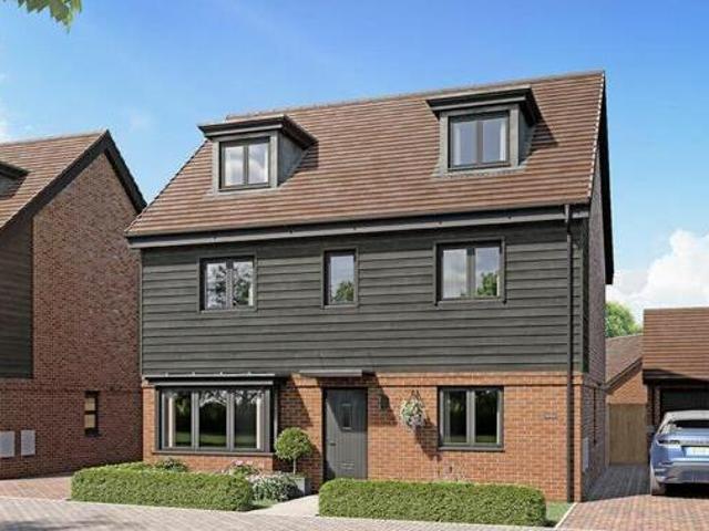 5 Bedroom House For Sale In Watling Street