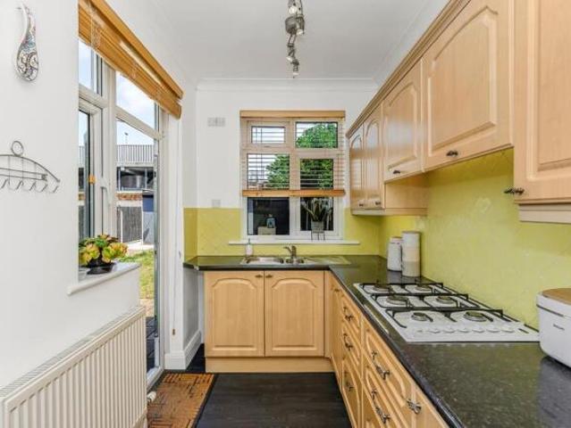 5 bedroom house for sale in Tufton Road, Chingford, E4