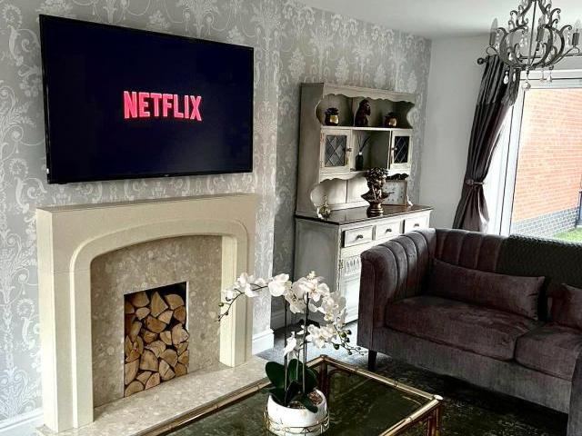 5 Bedroom House Kettering Kettering LS73054645