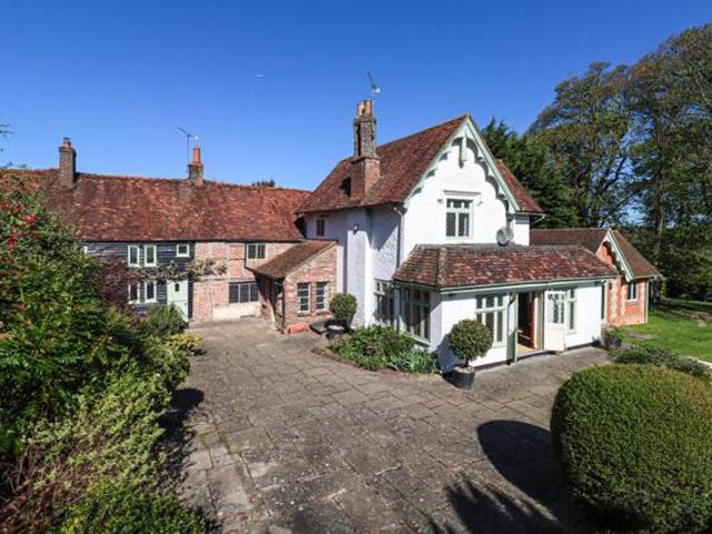 5 Bedroom House Kensworth Central Bedfordshire 101777759
