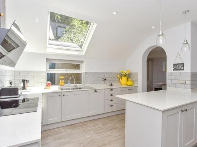 5 Bedroom House Kent Kent LS100614926