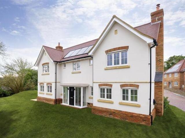 5 Bedroom House Kent Kent LS100917571
