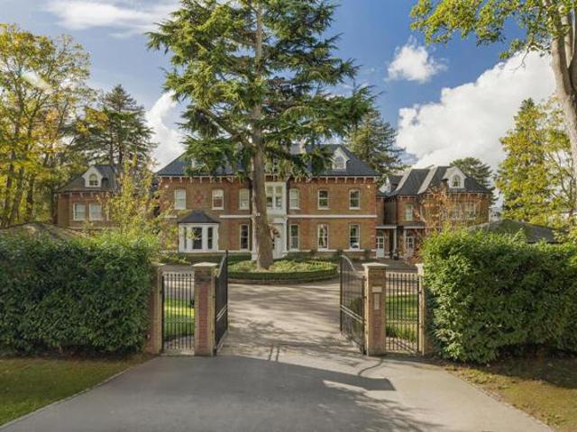 5 Bedroom House Kingston Upon Thames Great London 99952391