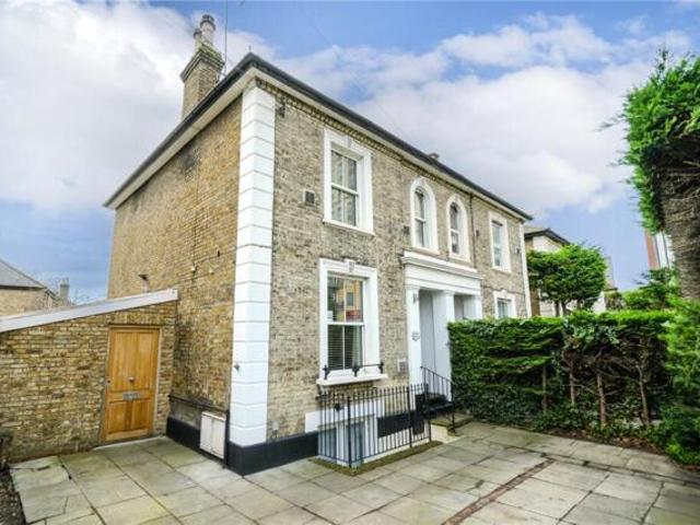 5 Bedroom House Kingston Upon Thames Greater London LS99986201
