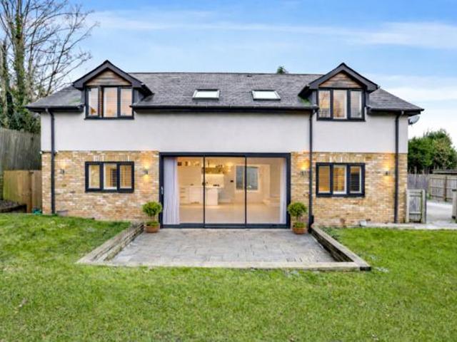 5 Bedroom House Kings Worthy Hampshire 98612221