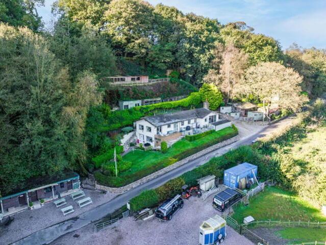 5 Bedroom House Kingsley Cheshire 99840308