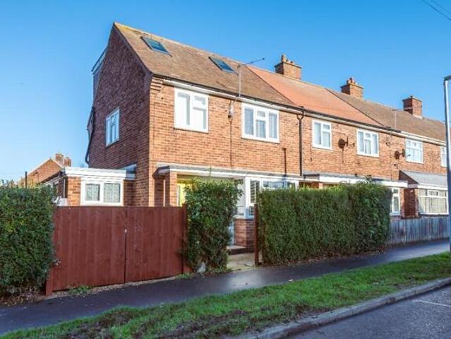 5 Bedroom House Hornsea East Riding Of Yorkshire LS100503307