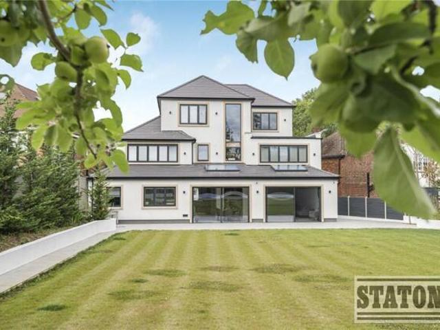 5 Bedroom House Hadley Wood Greater London 101278126