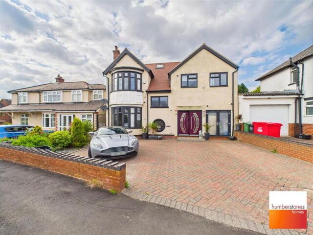 5 Bedroom House Halesowen Dudley 98297036