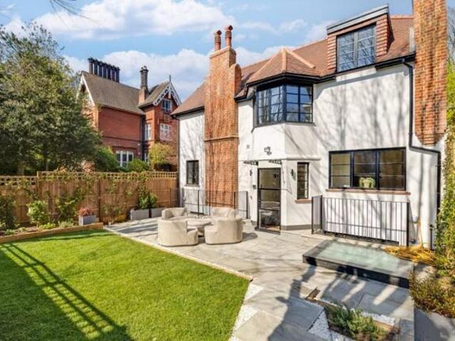 5 Bedroom House Hampstead Greater London LS95926256