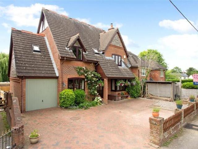 5 Bedroom House Hampshire Hampshire LS101059729