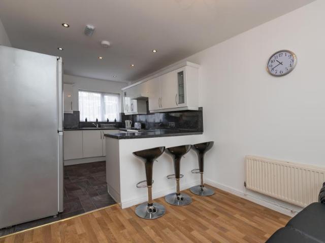 5 Bedroom House Harborne West Midlands 98286185