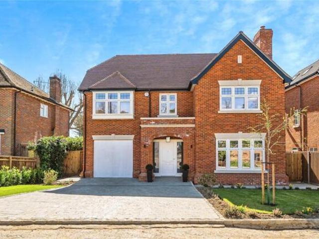 5 Bedroom House Hillingdon Great London 98930157