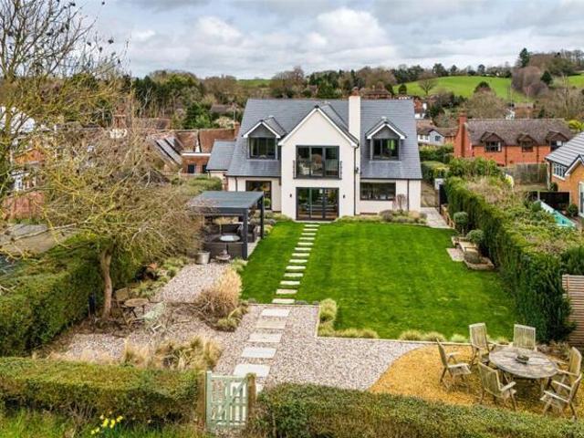 5 Bedroom House Hilton Hilton 100503311