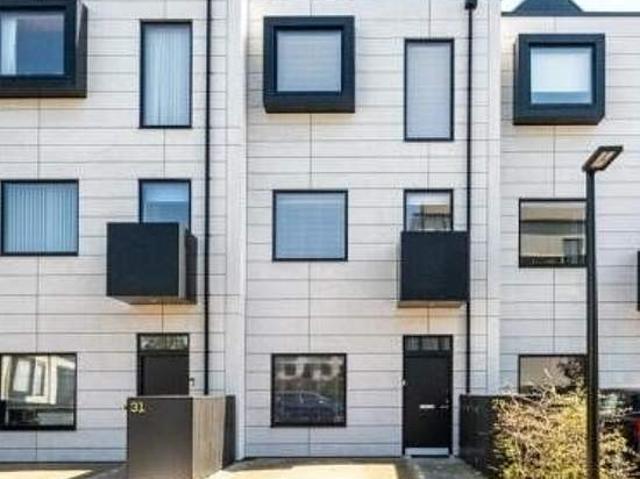 5 bedroom house in Birmingham