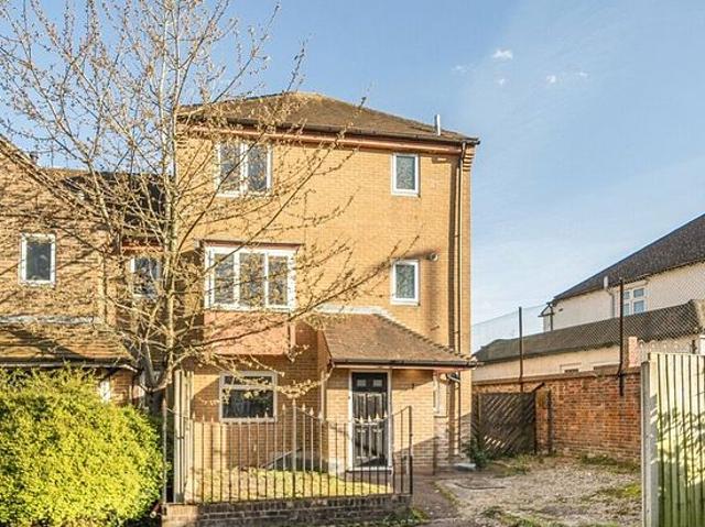 5 bedroom house in London
