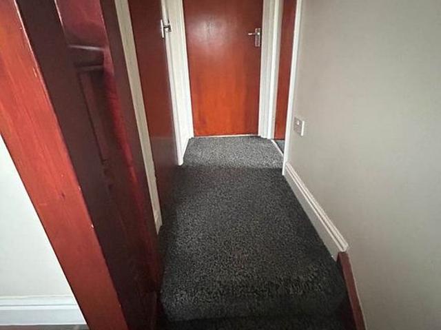 5 bedroom house in Leeds