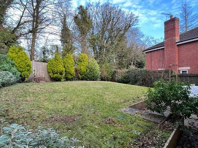 5 bedroom house in Solihull