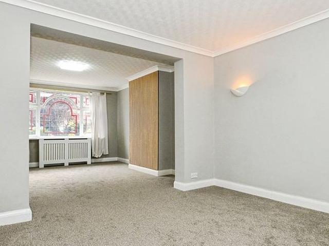 5 bedroom house in Wembley