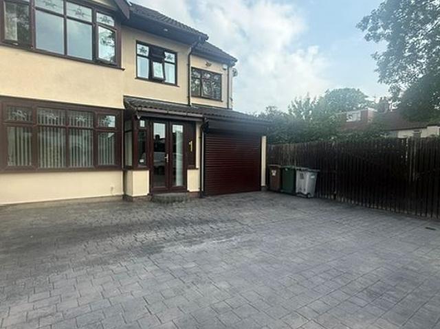 5 bedroom house in Wirral