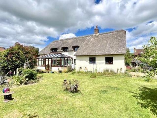 5 Bedroom House Ilminster Somerset LS99475842