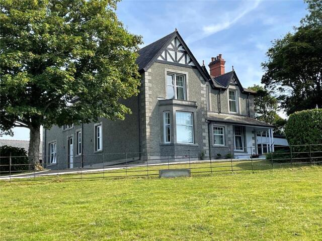 5 Bedroom House Isle Of Anglesey Isle Of Anglesey LS98864330