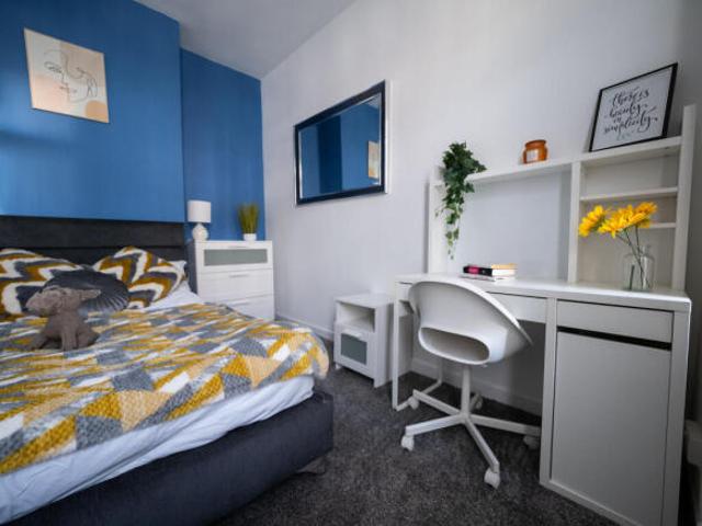 5 bedroom house of multiple occupation for rent in St Augustine Road, Southsea, City Of Portsmouth, PO4